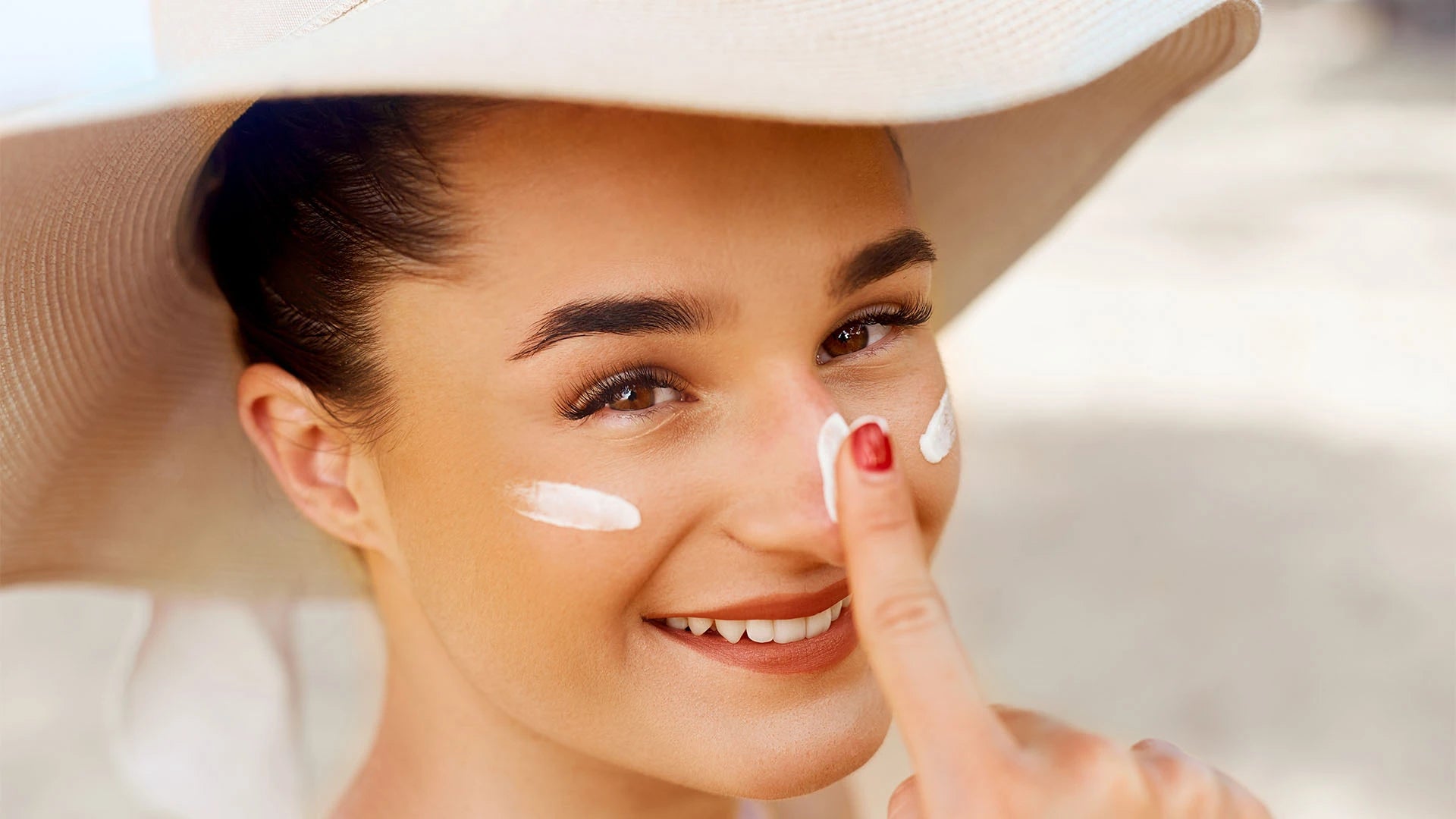 Essential Checklist: Choosing the Best SPF Sunscreen – World of Asaya